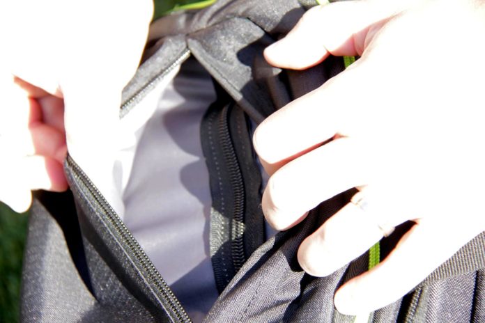 Review: Case Logic DSLR Kontrast Pro KDB-101 - GadgetGear.nl