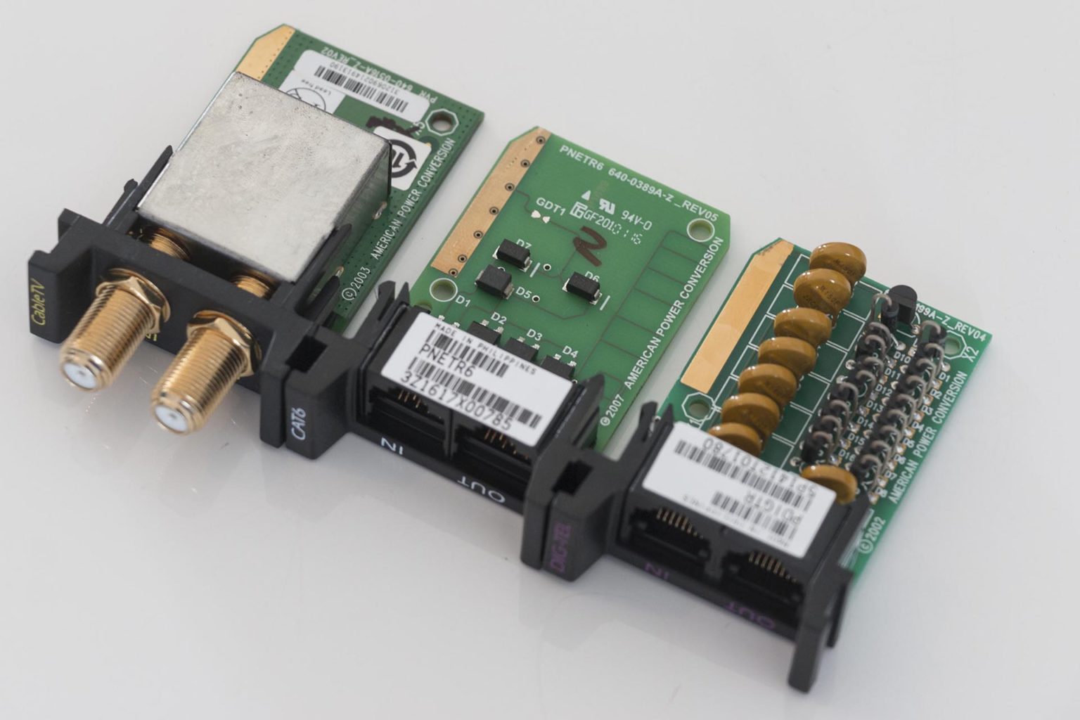 Review: APC ProtectNet PRM24 Overspanningsbeveiliging