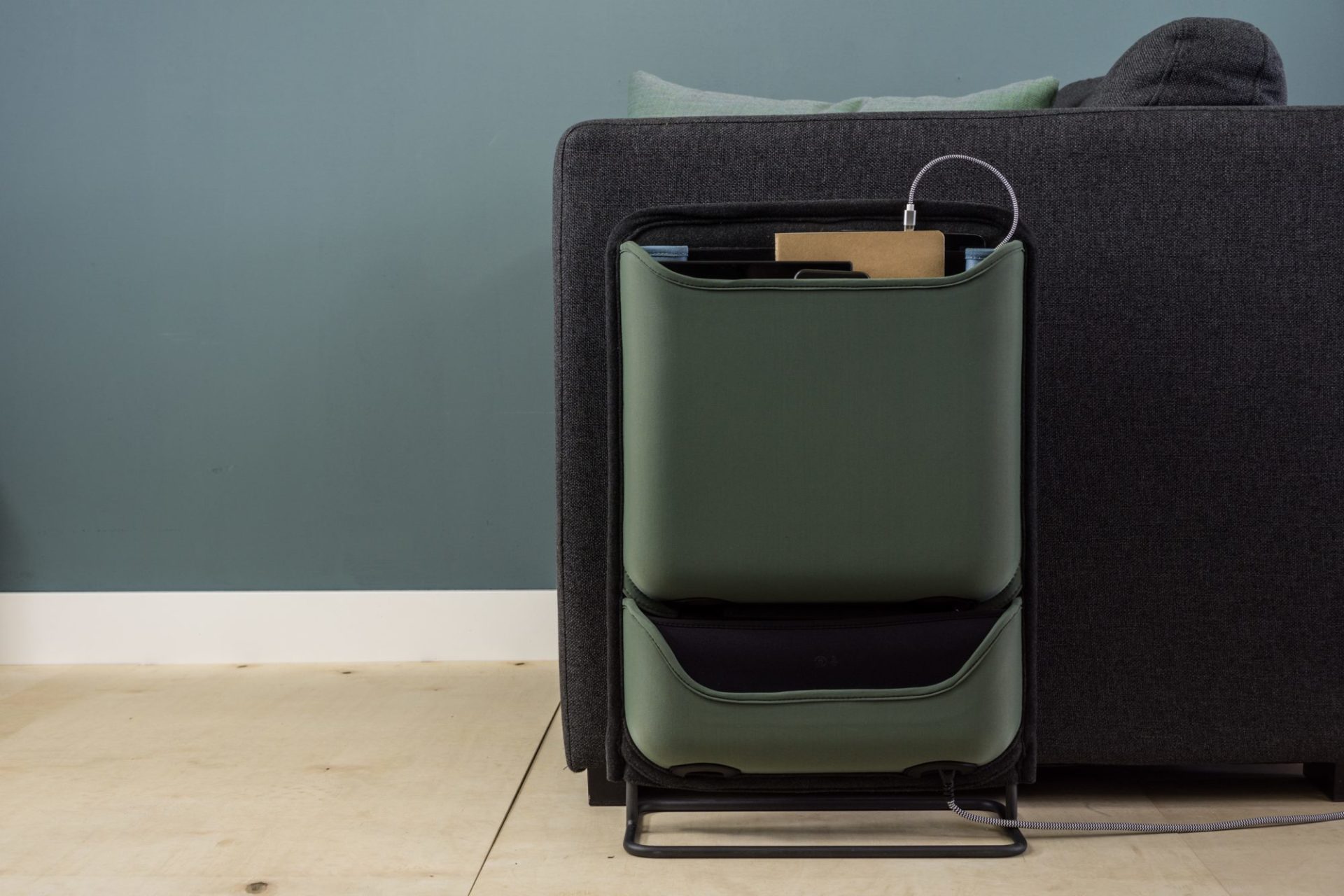 Review: Manu Kangaroo Stand (design USB multilader) - GadgetGear.nl