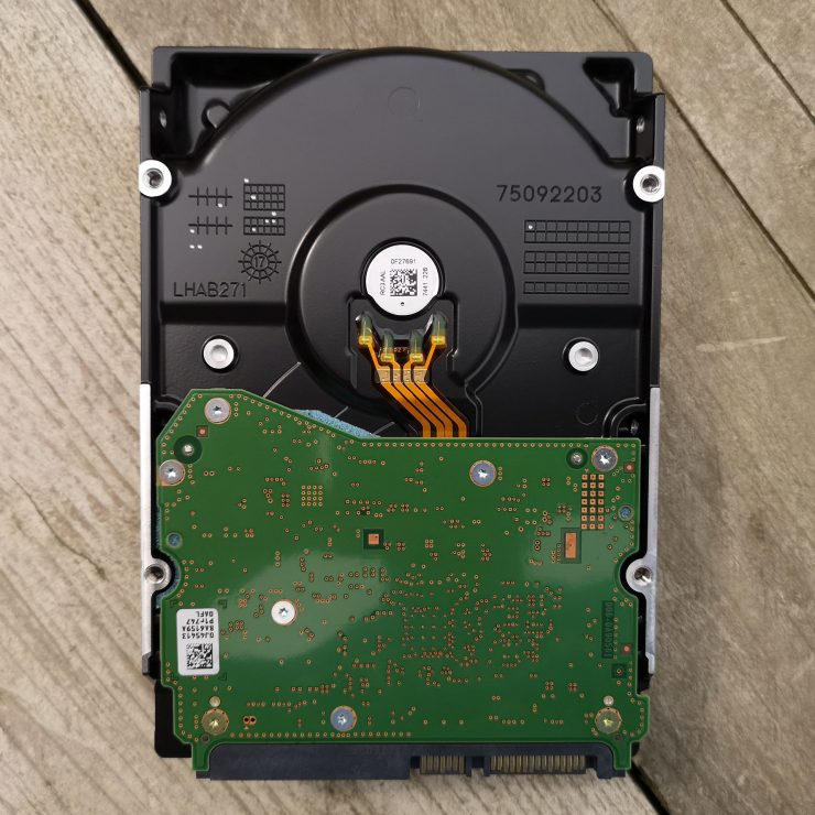 Review: WD Red WD100EFAX (10TB HDD) - GadgetGear.nl