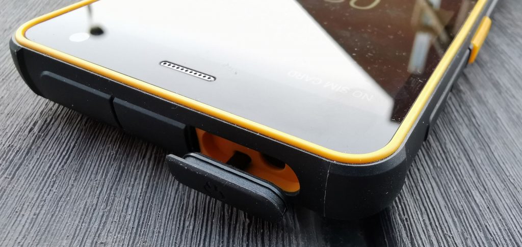 Review: RugGear RG650 rugged Android smartphone - GadgetGear.nl