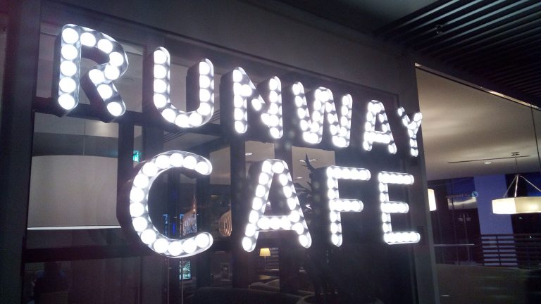 Review: RugGear RG650 rugged Android smartphone - GadgetGear.nl