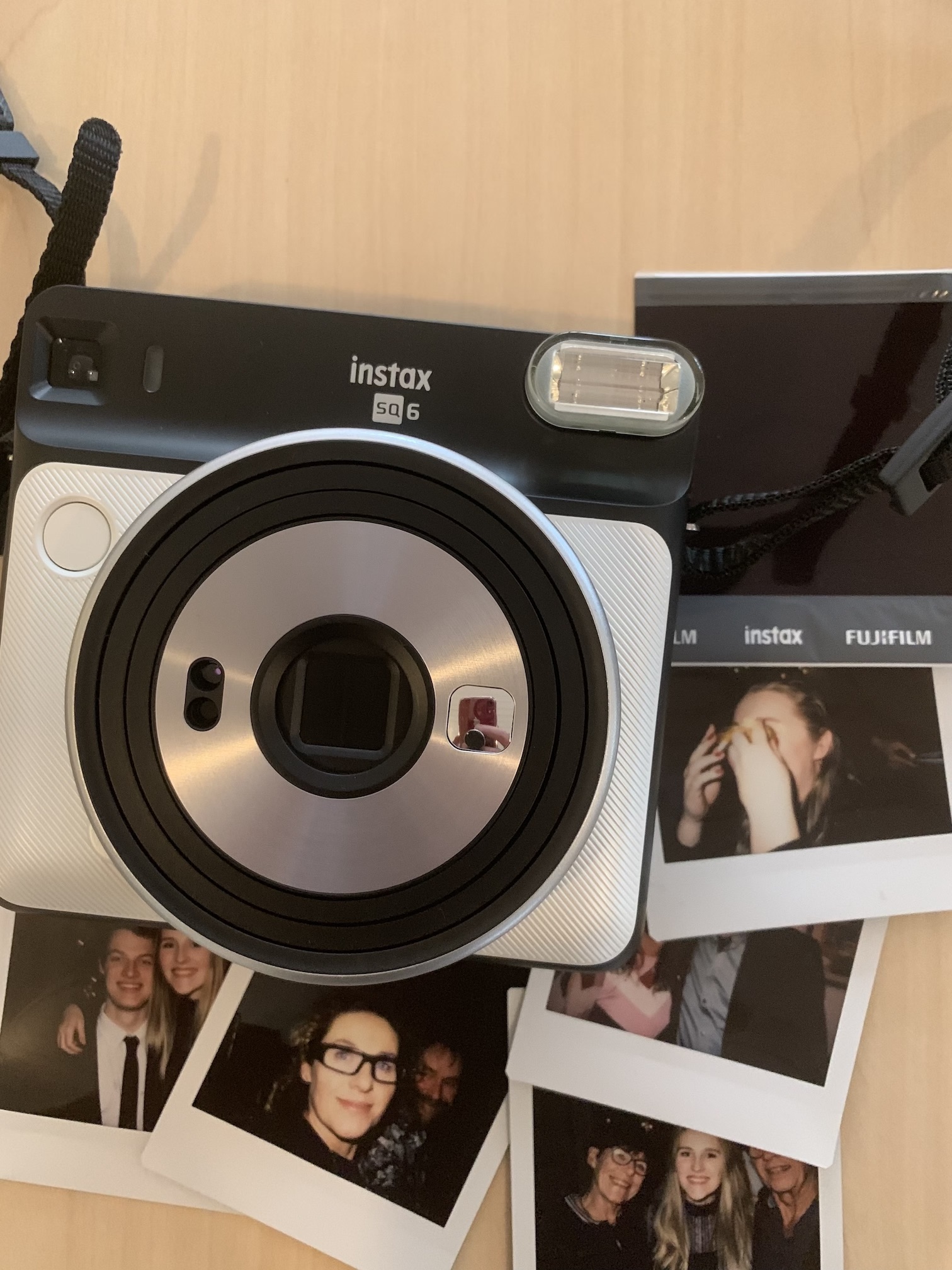 Review: Instax SQ6, de hipste vierkante camera - GadgetGear.nl