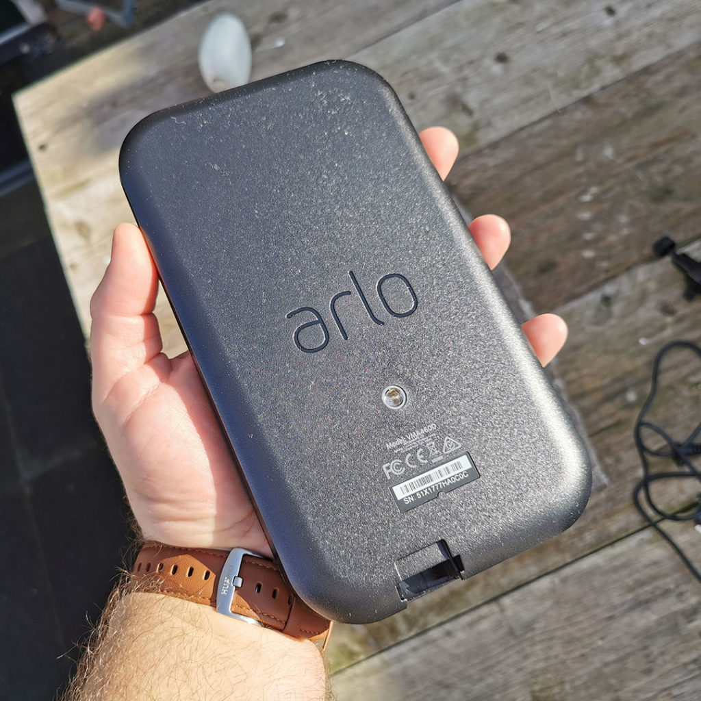 Review: Arlo Solar Panel - GadgetGear.nl