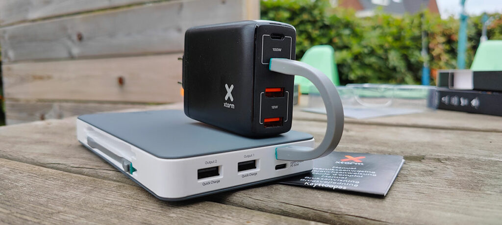 Review: Xtorm 100 Watt 4-in-1 Laptop Charger - GadgetGear.nl