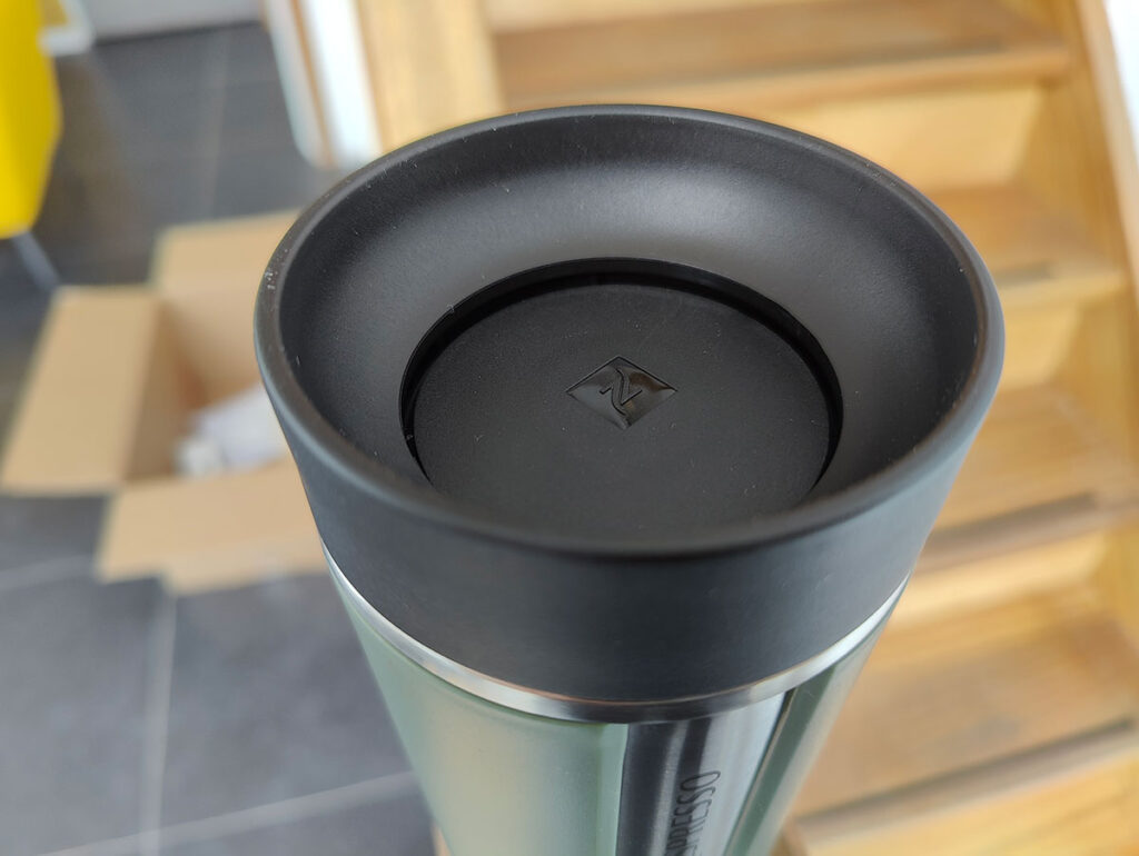 Review: Nespresso Nomad Travel Mug 400ml - GadgetGear.nl