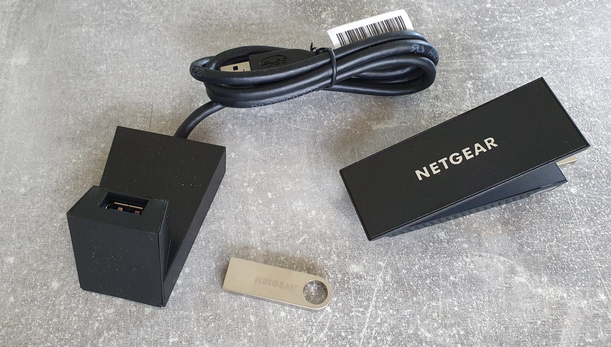 Review: Netgear Nighthawk A8000 - AX3000 Wifi 6E-dongle - GadgetGear.nl