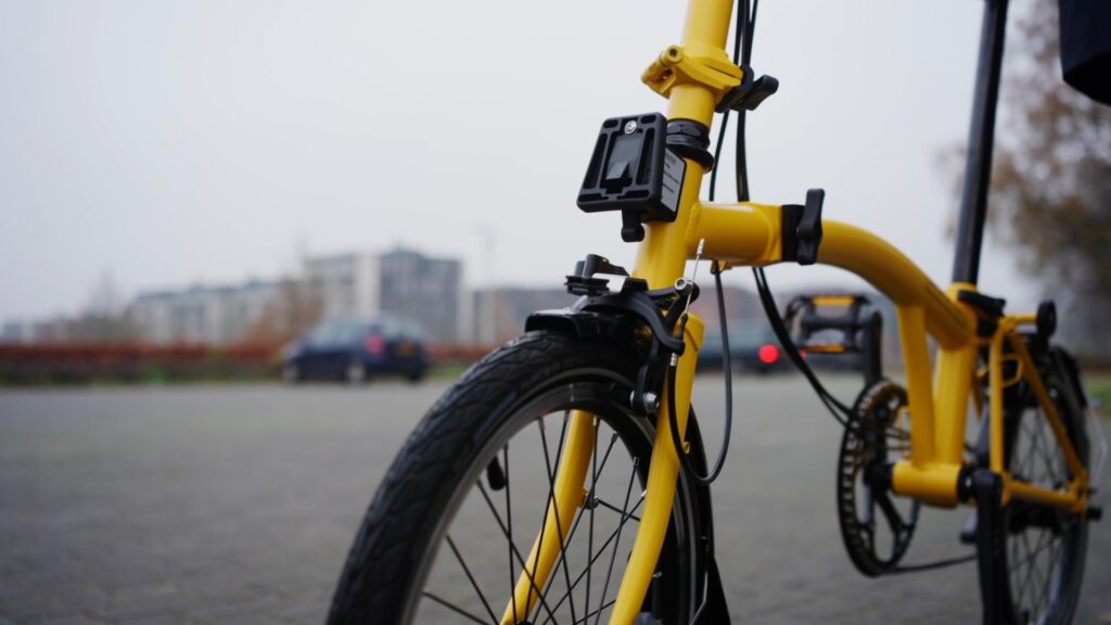 Review: Brompton C-Line M6L Bumblebee Yellow, klein als groots ...