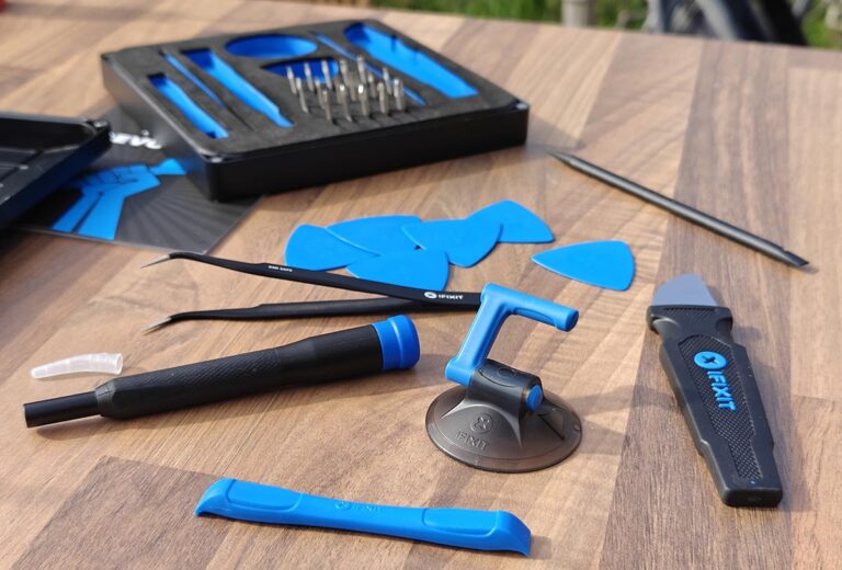 Review: iFixit Essential Electronics Toolkit - GadgetGear.nl